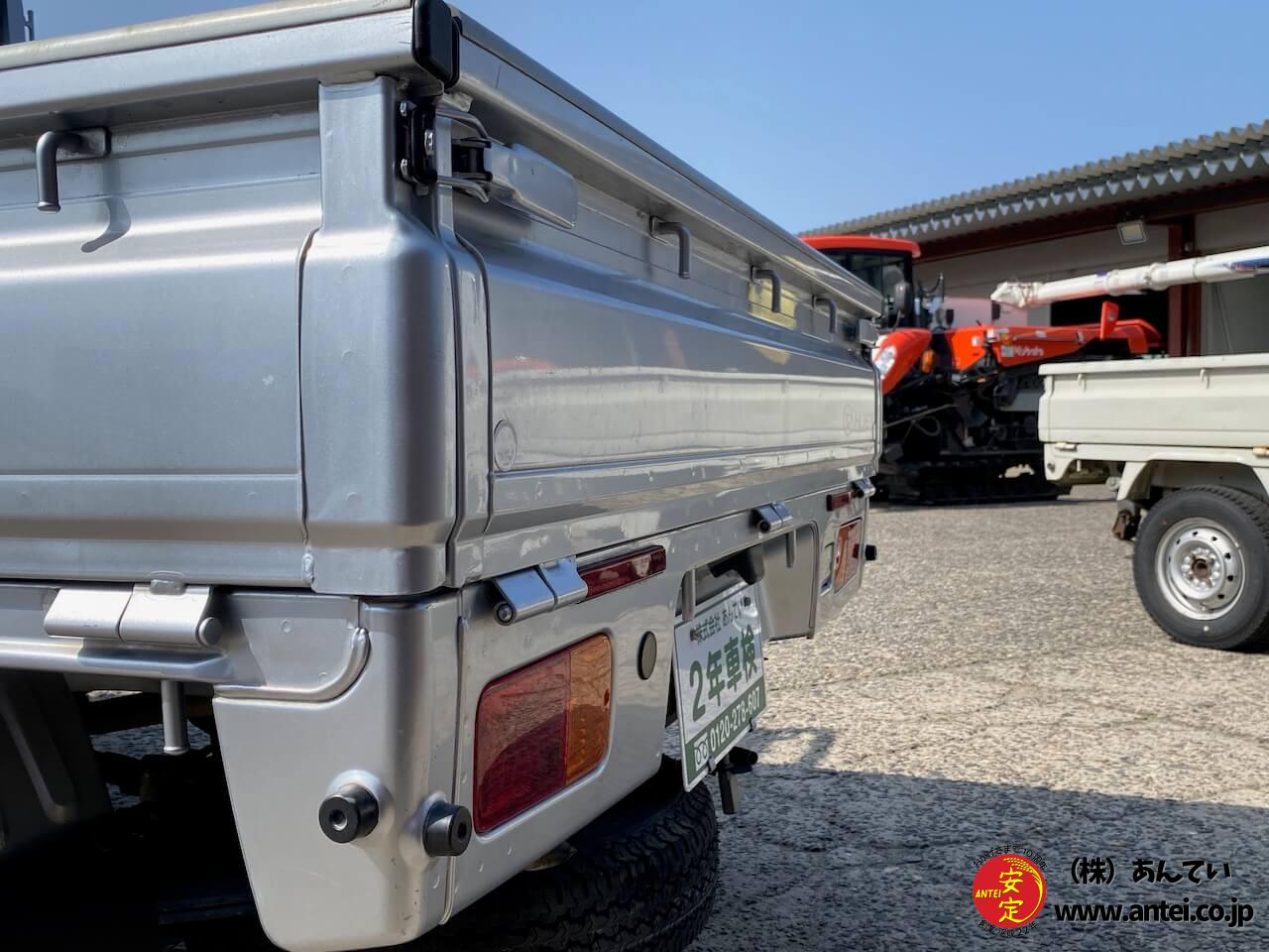 ダイハツハイゼットトラック660 ジャンボ SAIIIt 3方開 4WD ⚙ 中古農機具専門店 - (株) あんてい