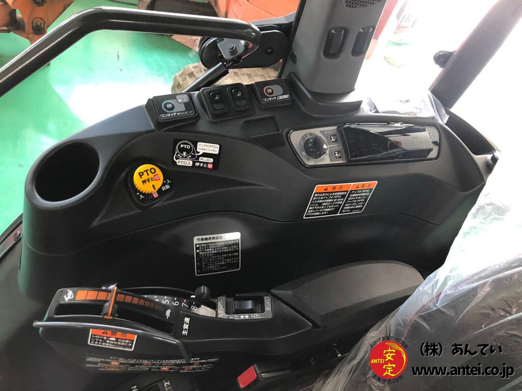 NEWクボタトラクターSL600HCQ色はオレンジメタリックです NEWクボタトラクターSL600HCQ色はオレンジメタリックです